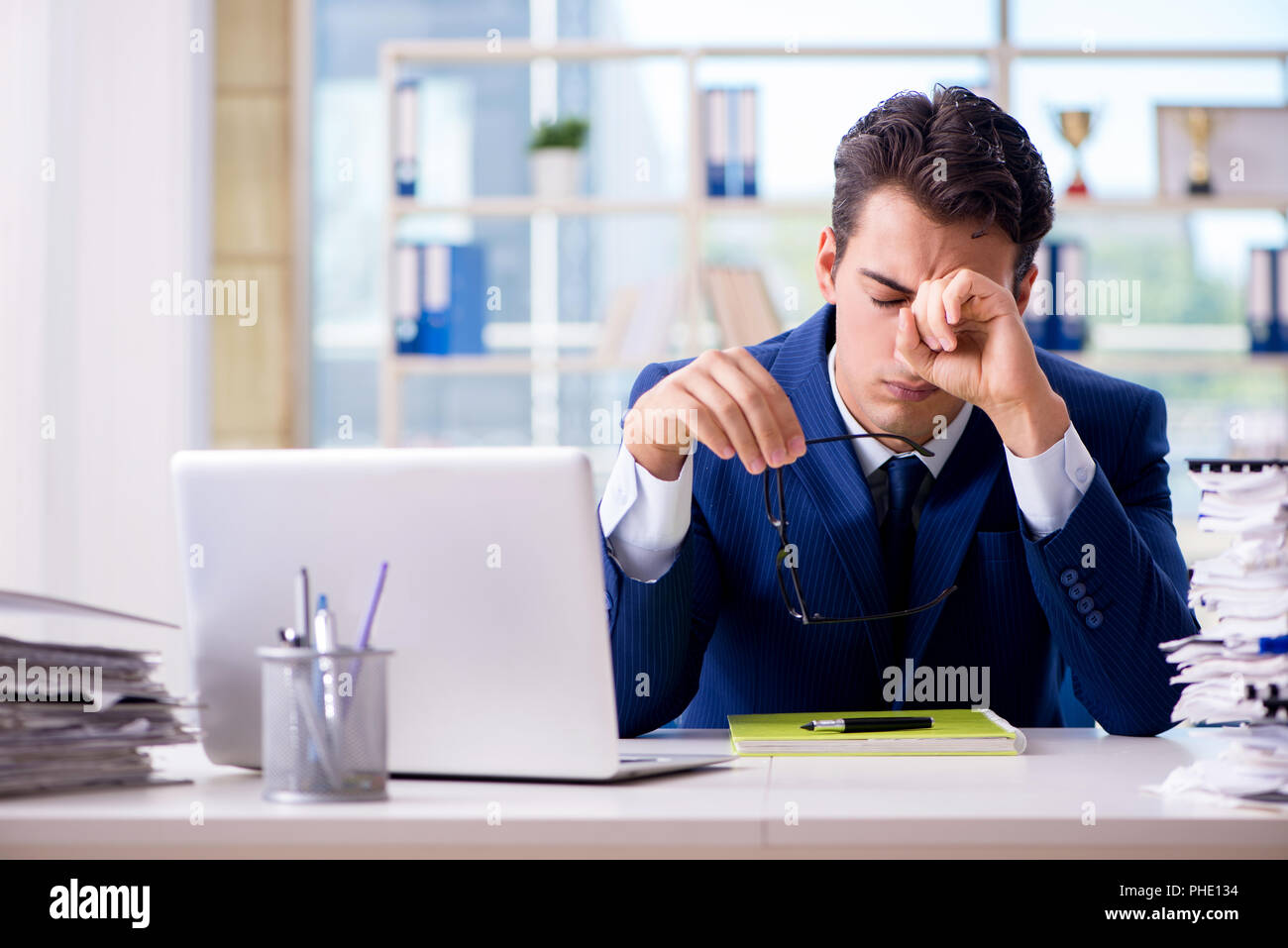 Tired businessman exhausted after hard work and excessive worklo Stock ...