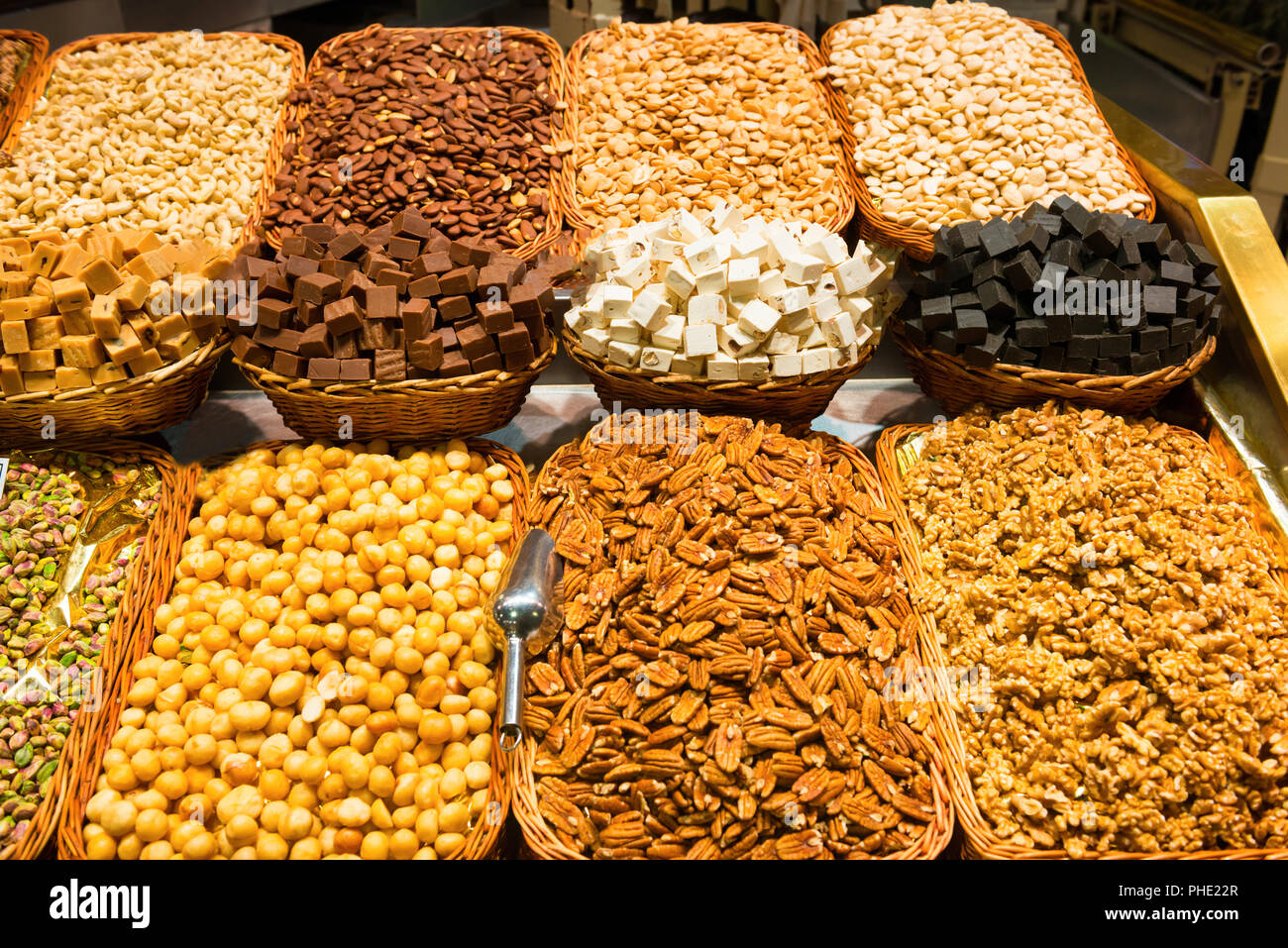 Sale of almonds hi-res stock photography and images - Alamy