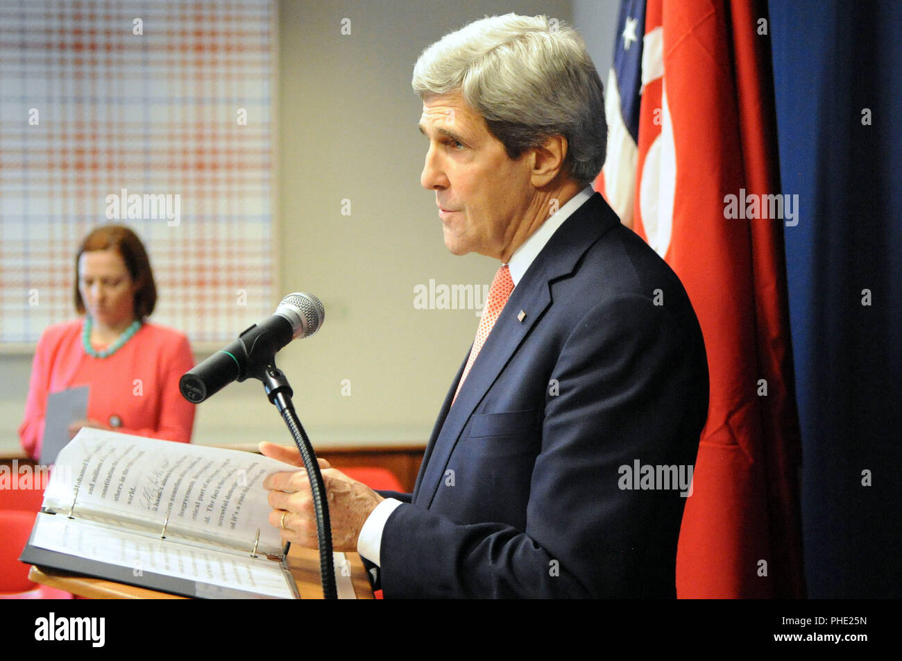 Jen psaki state department hi-res stock photography and images - Alamy