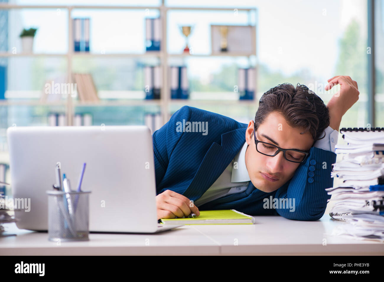 Tired businessman exhausted after hard work and excessive worklo Stock ...