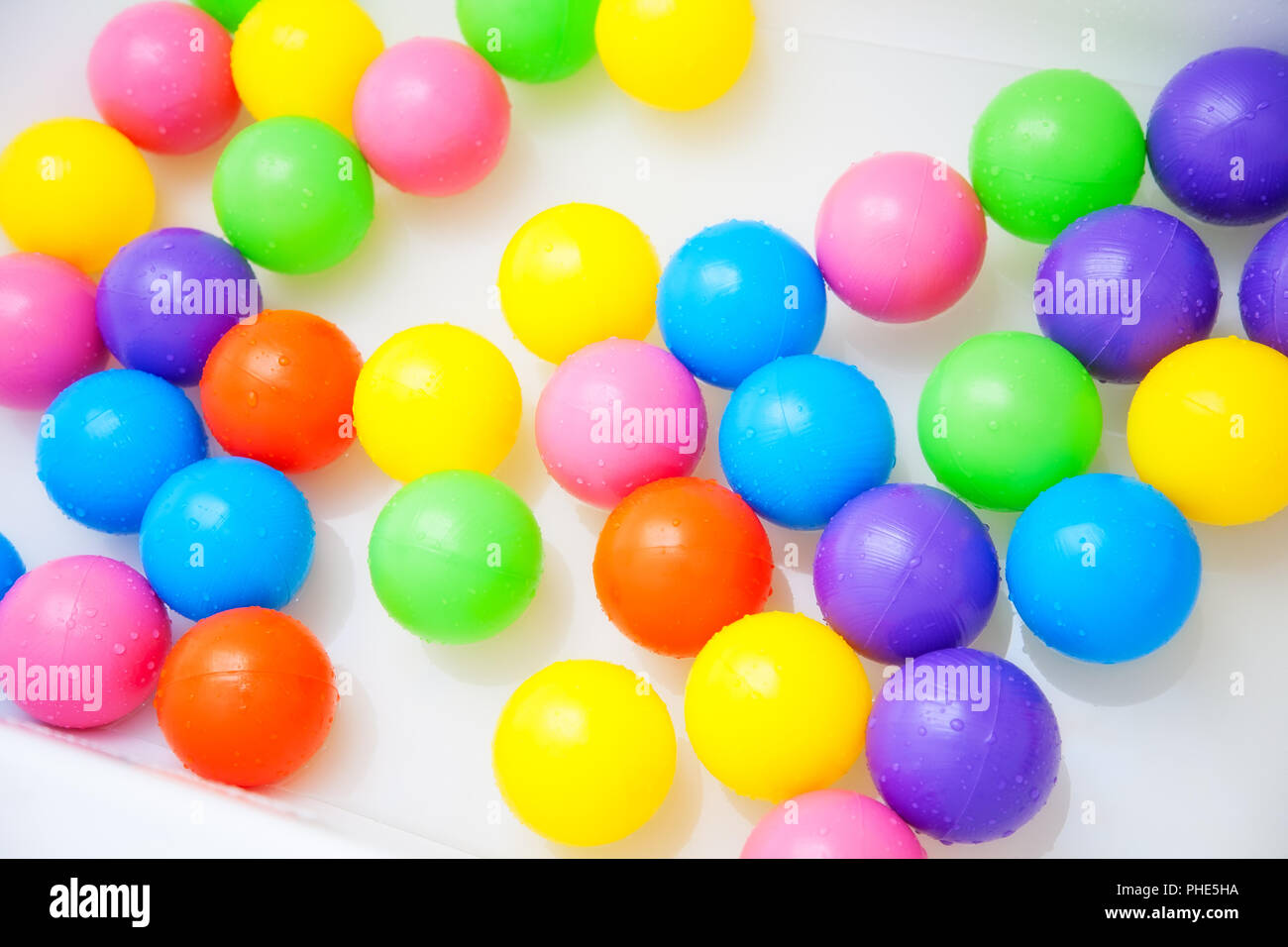 Balls bouncing hi-res stock photography and images - Alamy