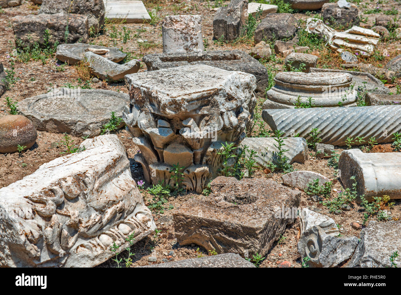 Ancient stone fragments hi-res stock photography and images - Alamy