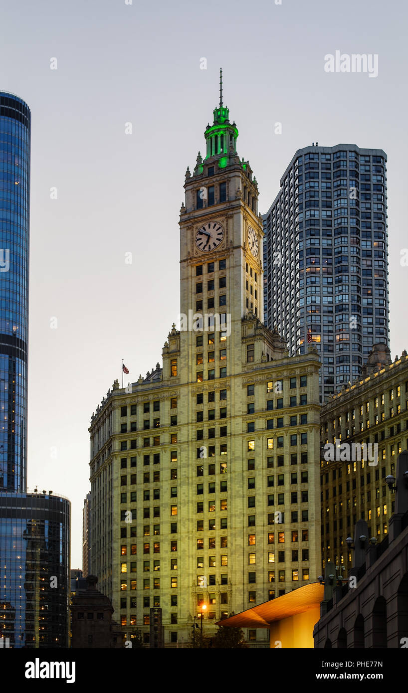 Chicago skyline and big office buildings Stock Photo - Alamy