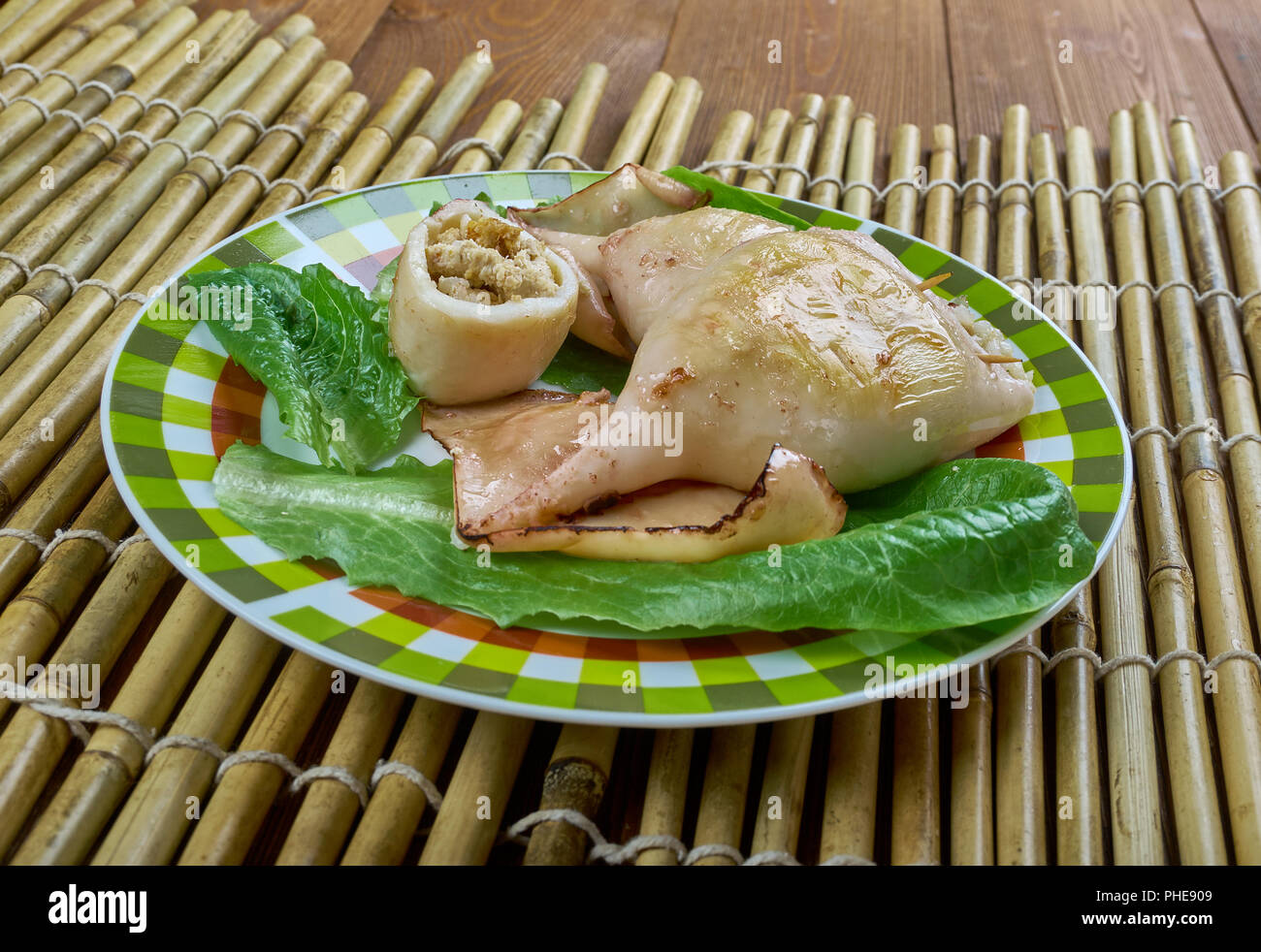 Turkish, Kalamar dolması Stock Photo - Alamy