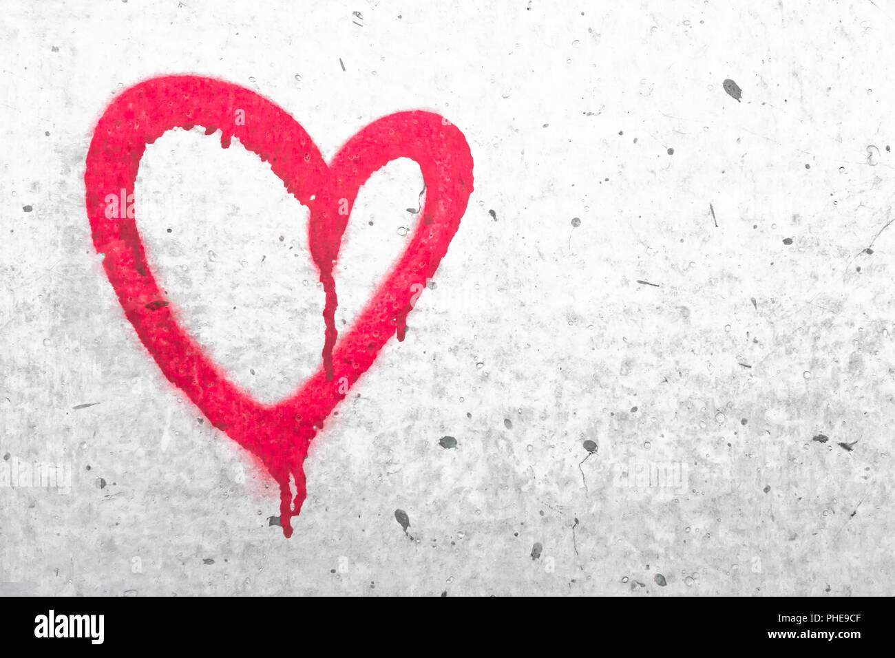 Grunge red heart symbol hi-res stock photography and images - Alamy