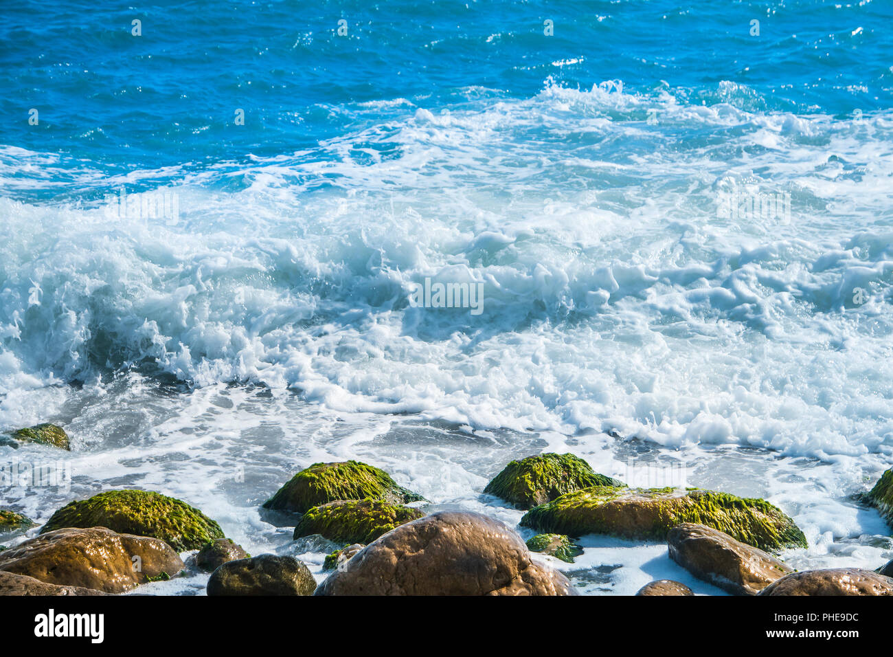 Coast with stones hi-res stock photography and images - Alamy