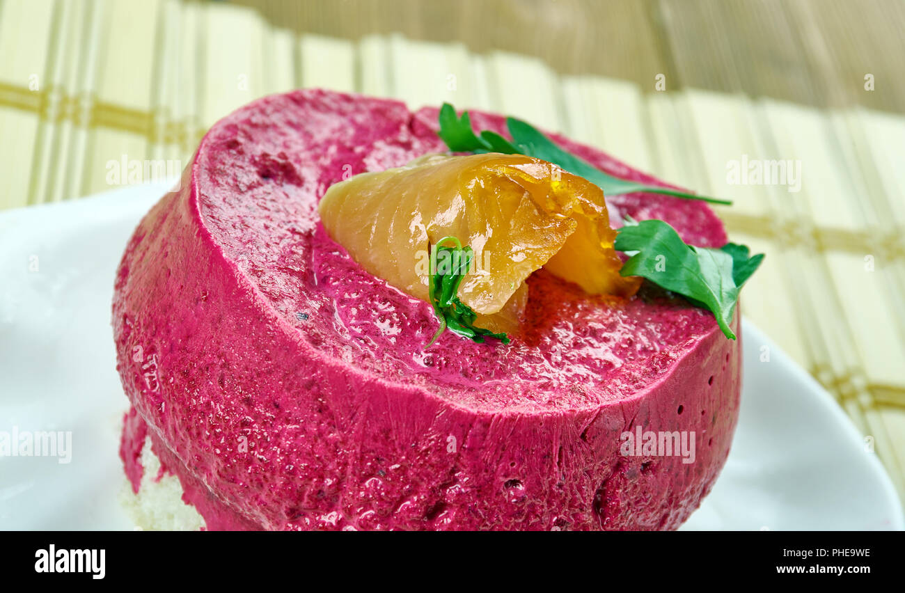 Beet cheesecake hi-res stock photography and images - Alamy