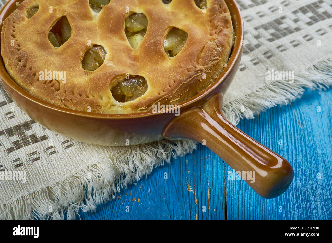 Banbury Apple Pie Stock Photo - Alamy