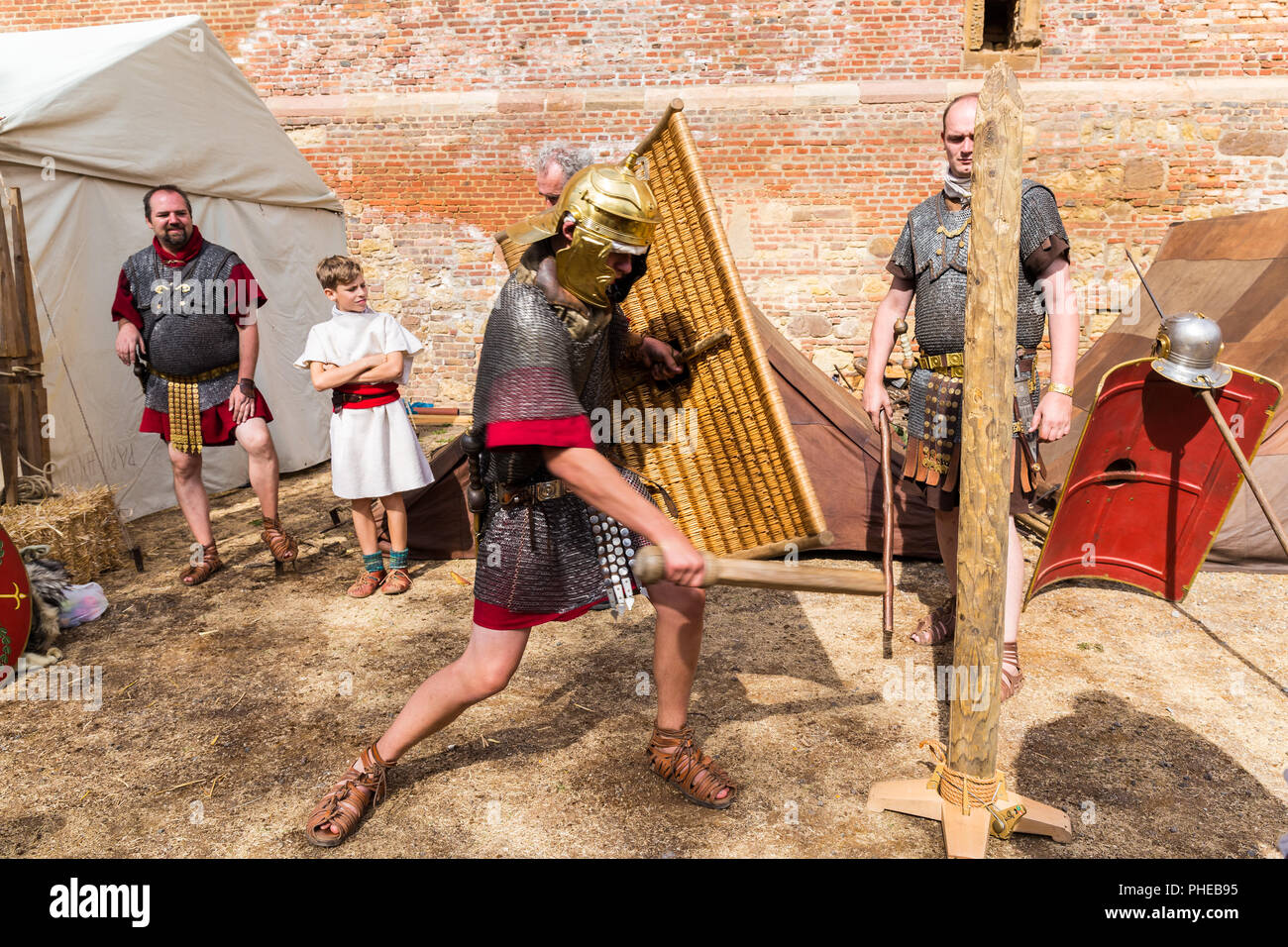Sword fencing costume hi-res stock photography and images - Alamy