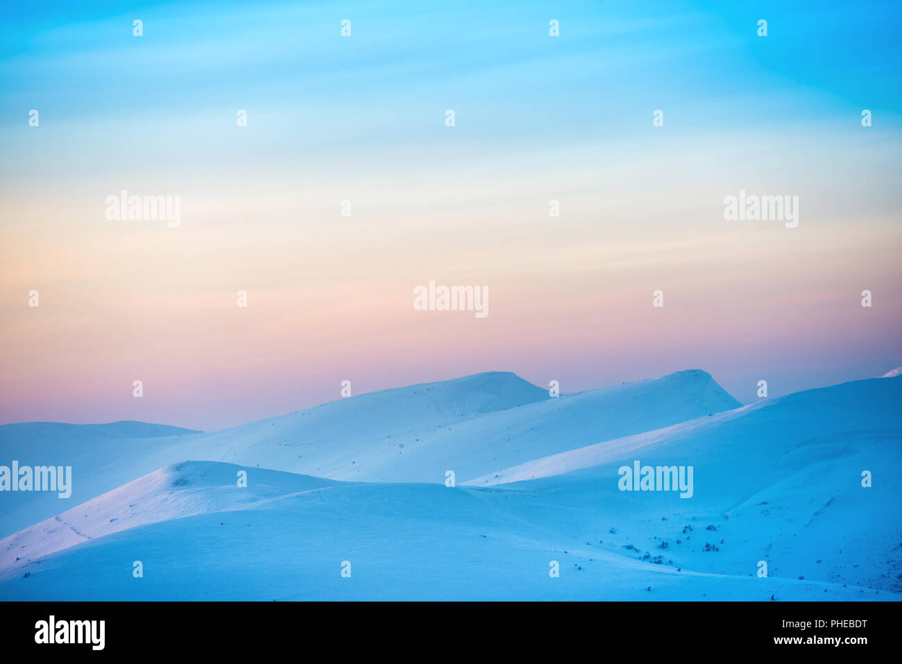 Sunset hills landscape hi-res stock photography and images - Alamy