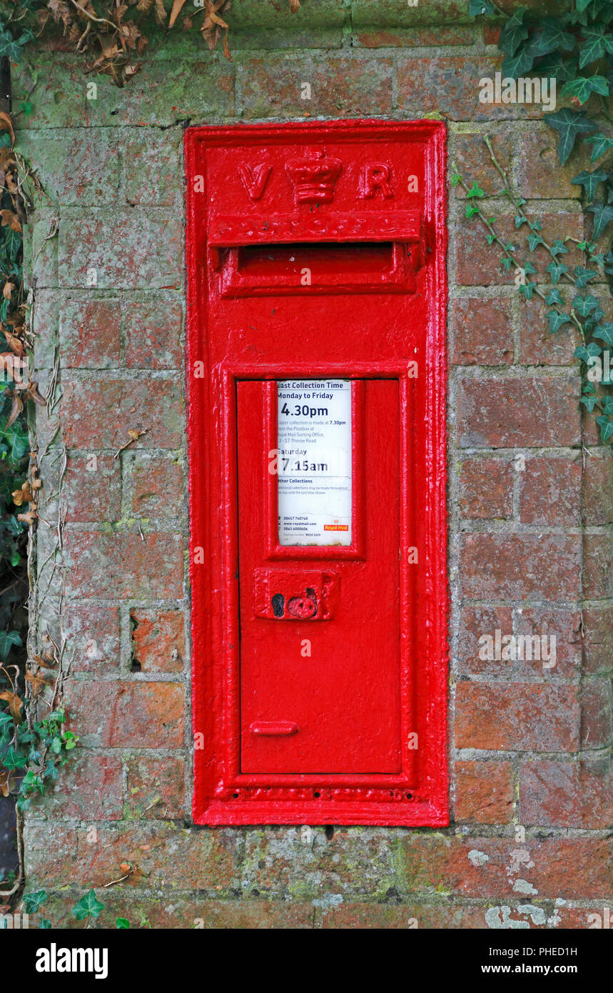 Column brick hi-res stock photography and images - Alamy