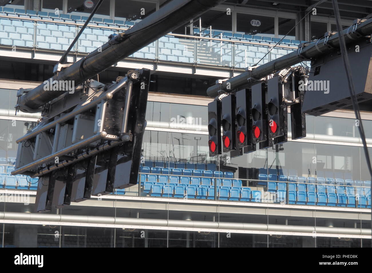 Formula 1 race lights hi-res stock photography and images - Alamy