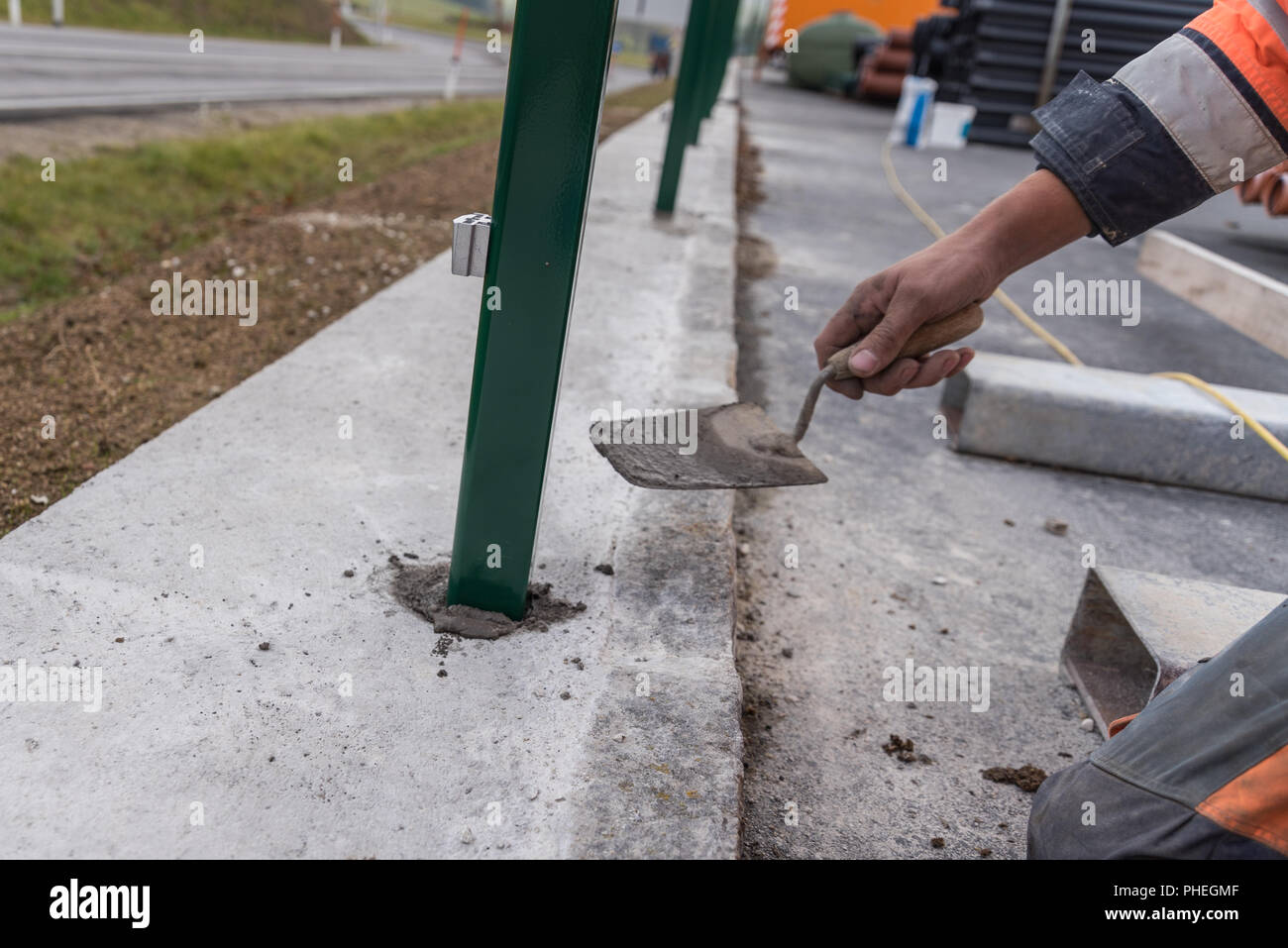 Masonry trowel hi-res stock photography and images - Alamy
