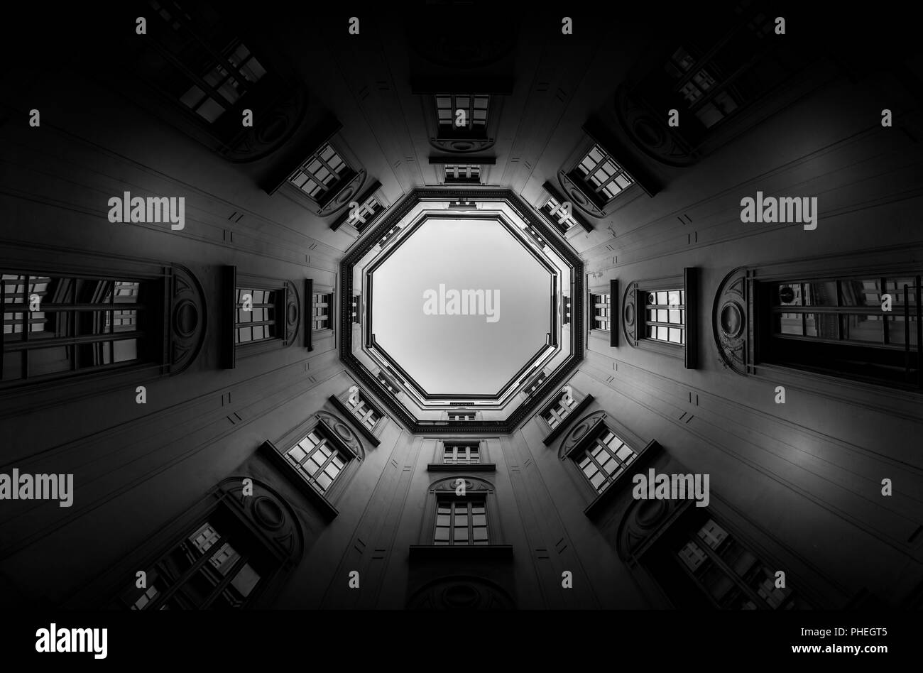 Perspective in architecture Black and White Stock Photos & Images - Alamy