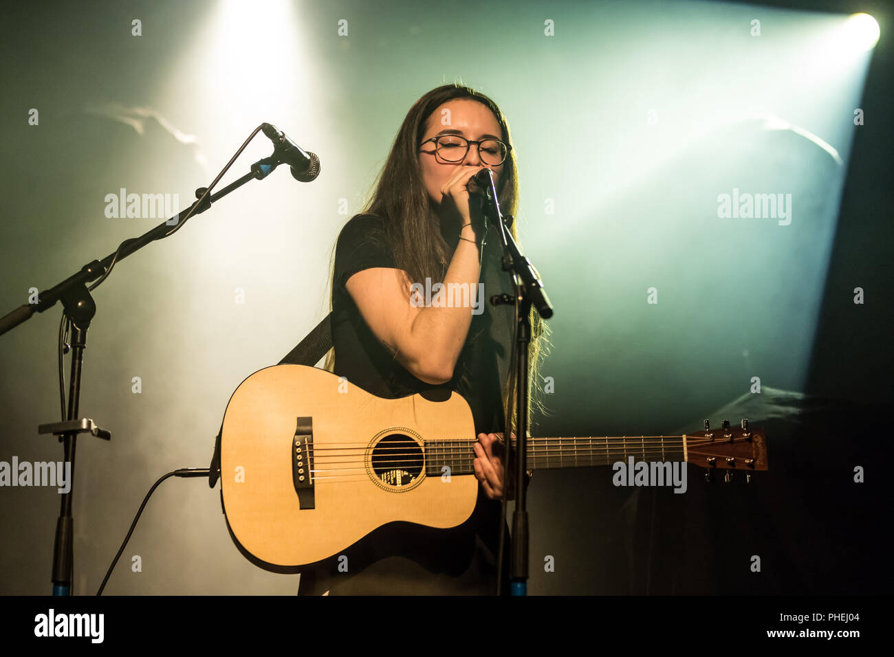 Veronica fusaro singer hi-res stock photography and images - Alamy