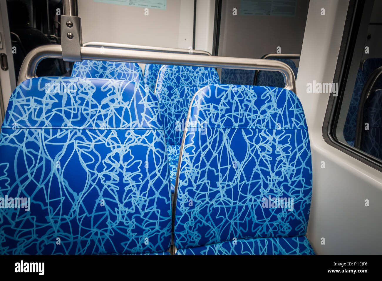 Lynx bus hi-res stock photography and images - Alamy