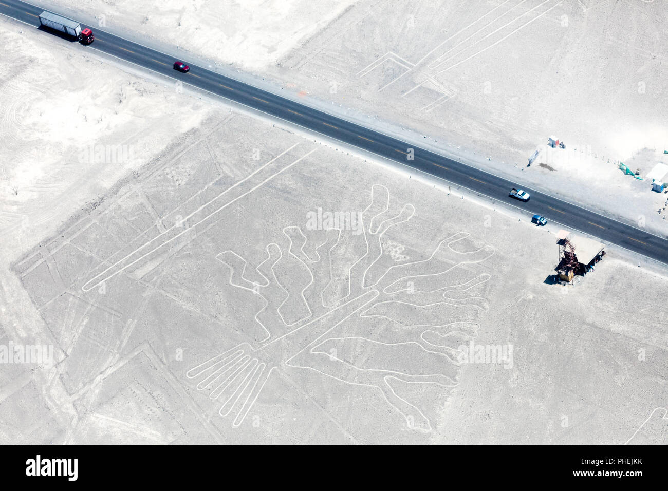 Nazca lines from the aircraft Stock Photo - Alamy