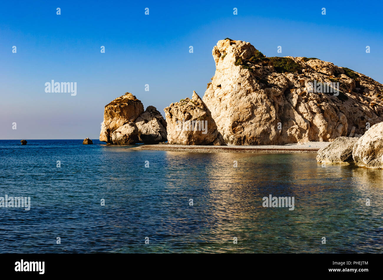 To sea cliff hi-res stock photography and images - Alamy