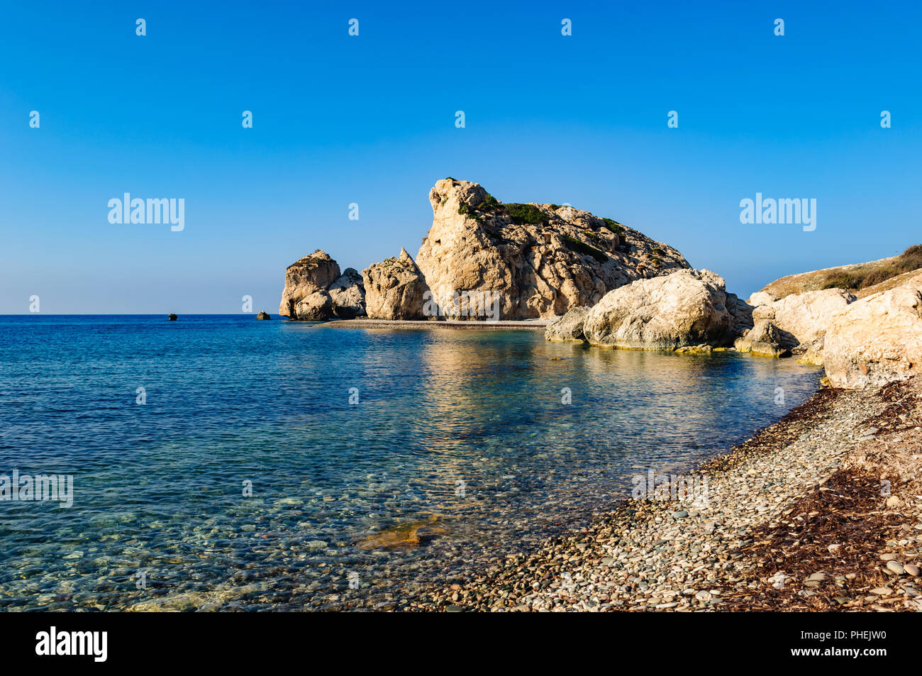 sea cliff beach Stock Photo - Alamy