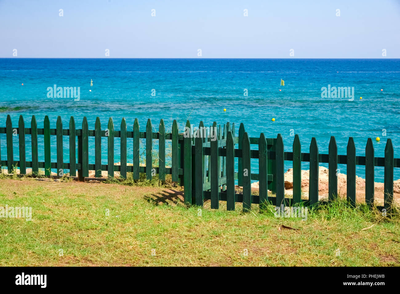 wooden fence seacoast Stock Photo - Alamy