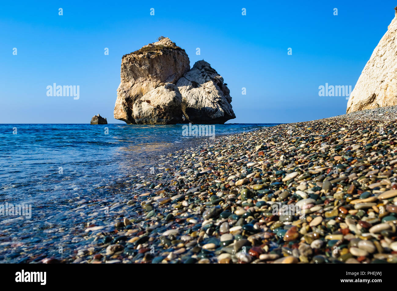 sea cliff beach Stock Photo - Alamy