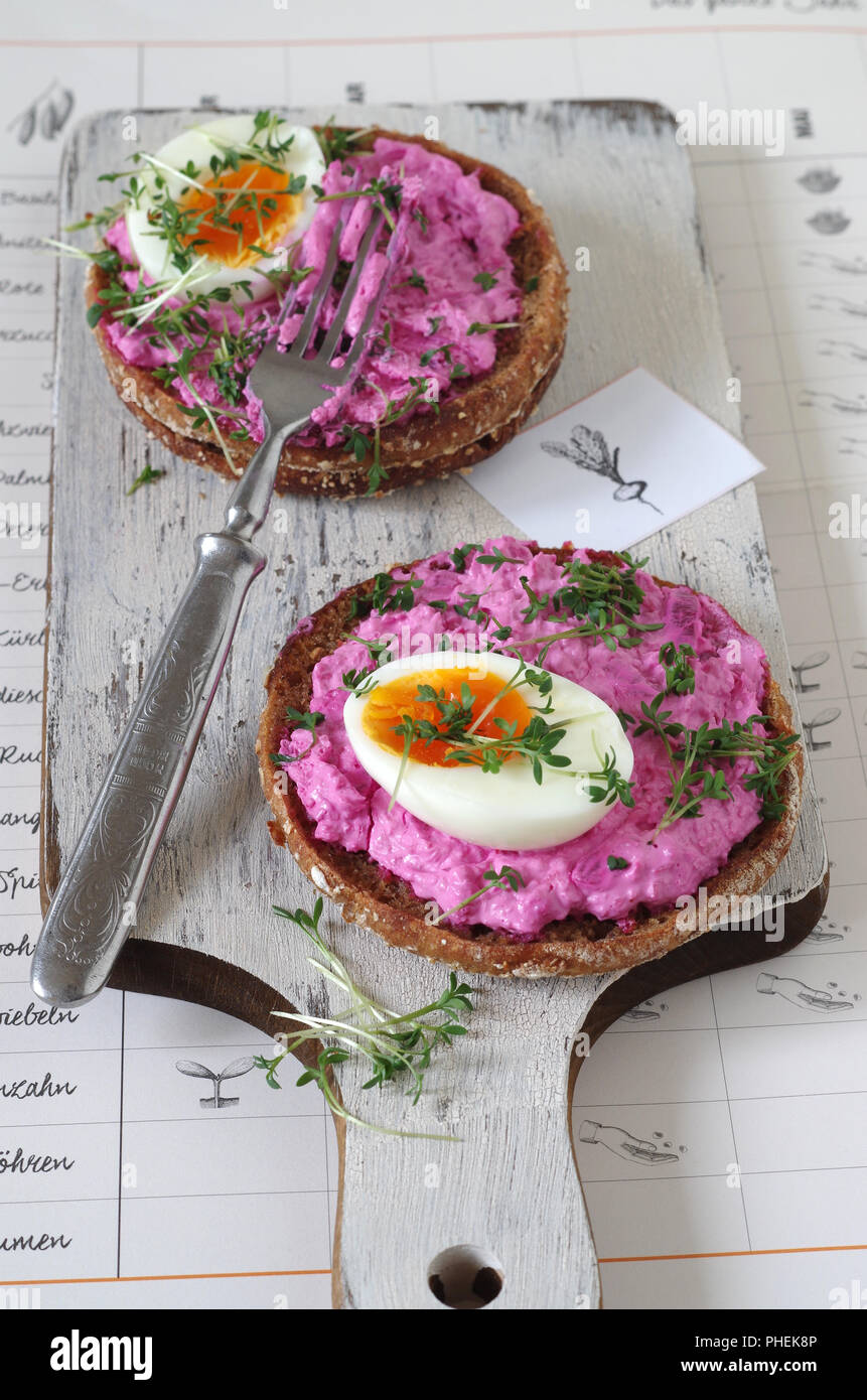 beetroot spread with egg and cress to wholemeal Stock Photo - Alamy