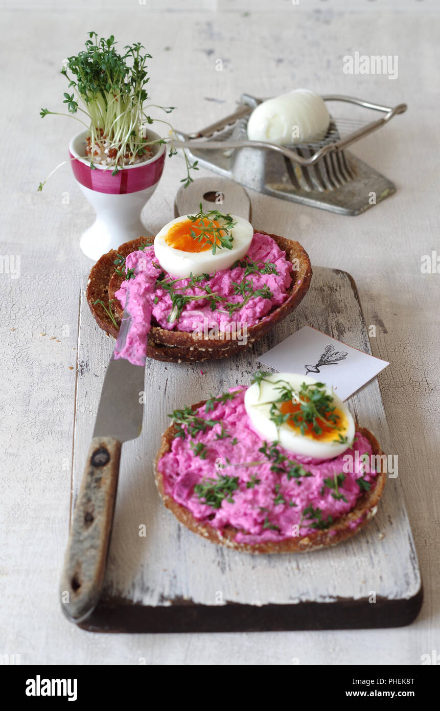 beetroot spread with egg and cress to wholemeal Stock Photo - Alamy