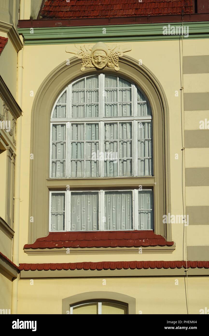 Arched window in old mansion Stock Photo - Alamy