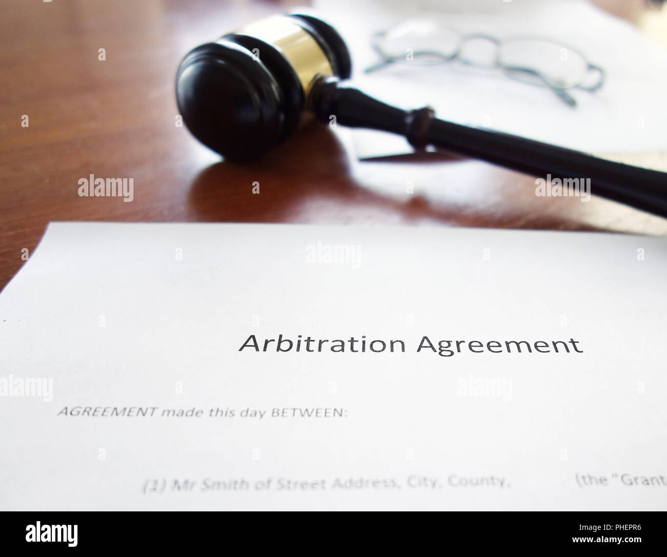 Arbitration hi-res stock photography and images - Alamy