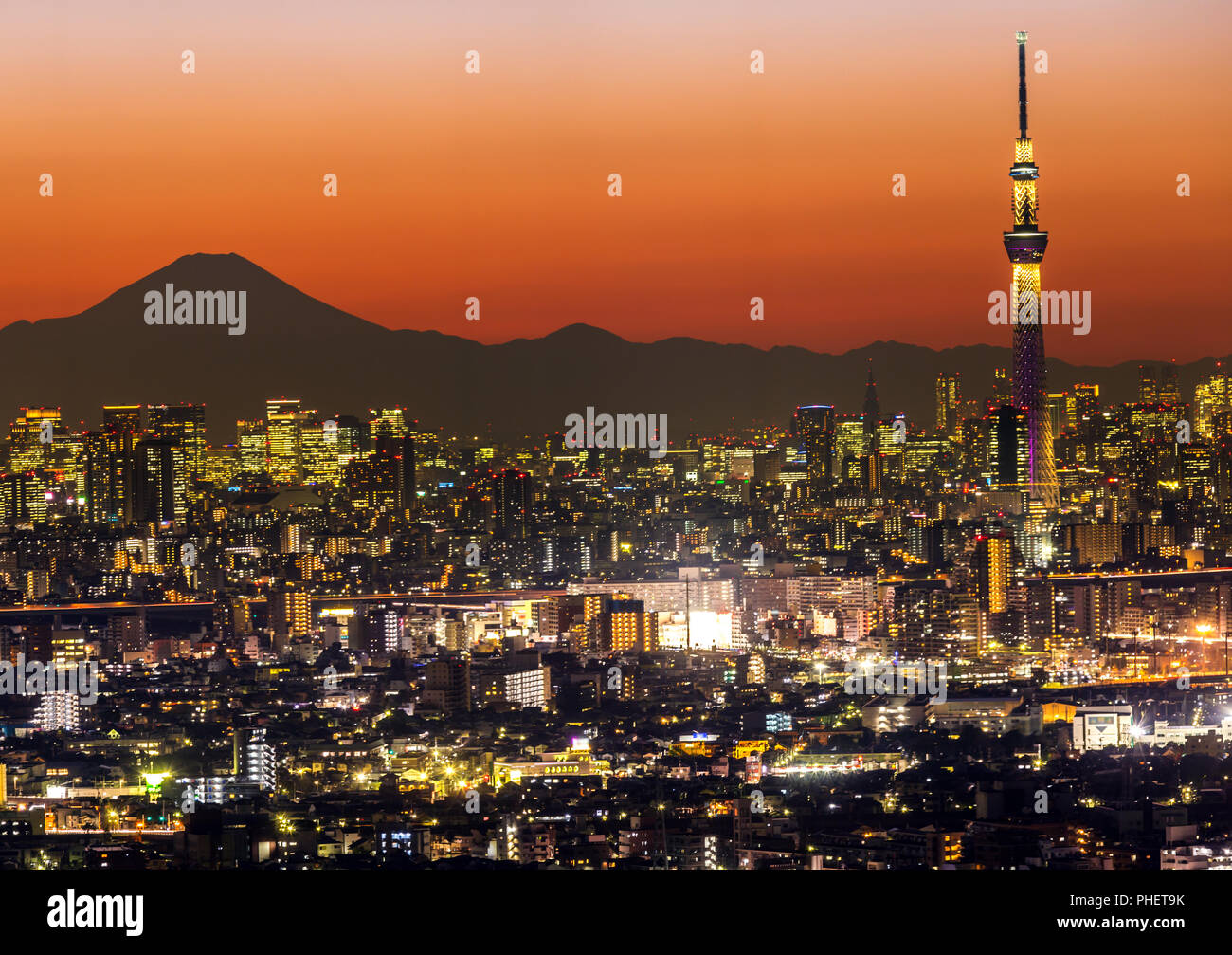 Tokyo sight seeing hi-res stock photography and images - Alamy