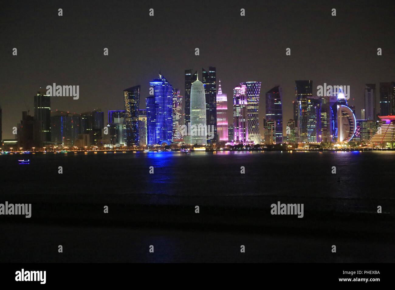 Doha skyline skyline night hi-res stock photography and images - Alamy