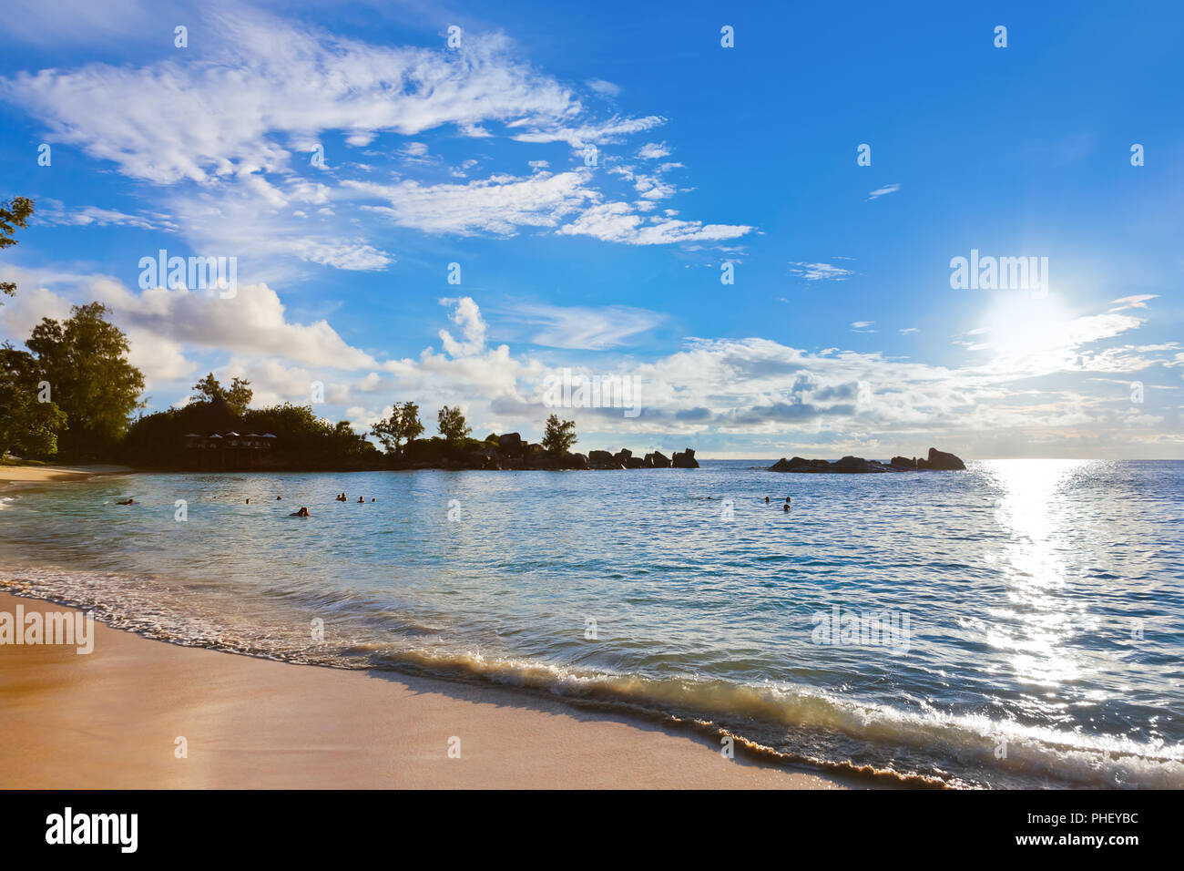 Seychelles tropical hi-res stock photography and images - Alamy