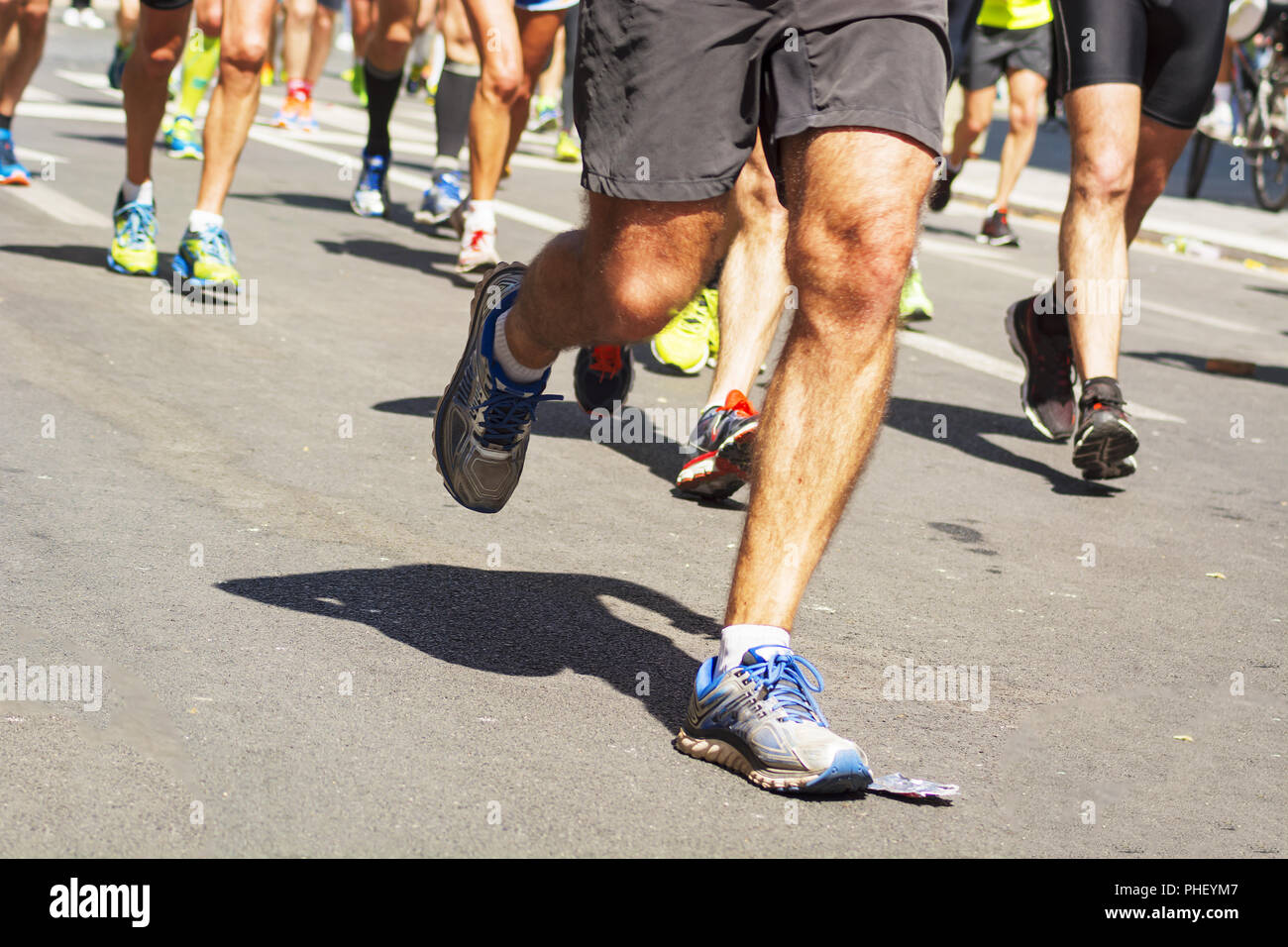 Muscular legs detail hi-res stock photography and images - Alamy