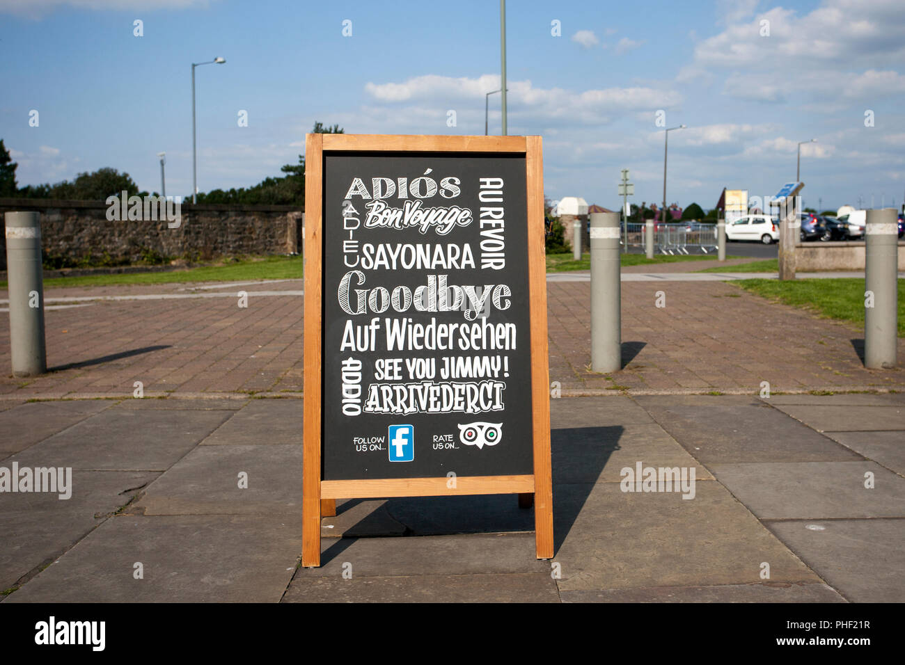 Multi language sign board hi-res stock photography and images - Alamy