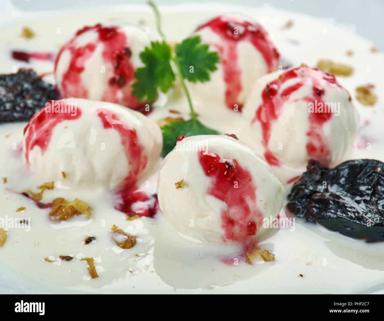 Dahi bhalla hi-res stock photography and images - Alamy