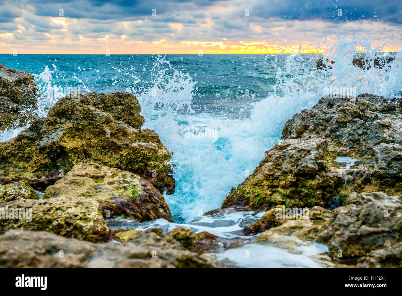 The big splash hi-res stock photography and images - Alamy