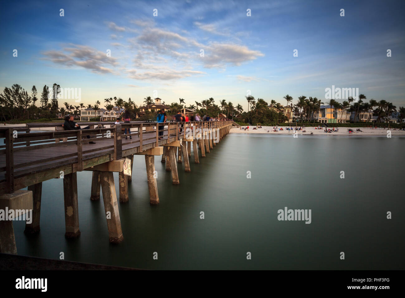 Naples pier hi-res stock photography and images - Alamy