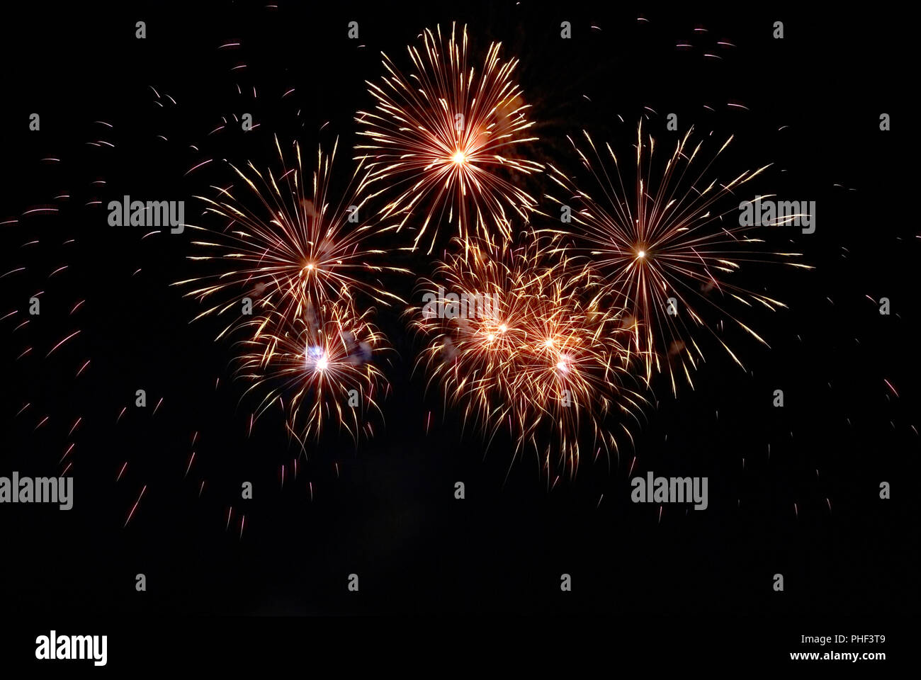 Red fireworks display hi-res stock photography and images - Alamy
