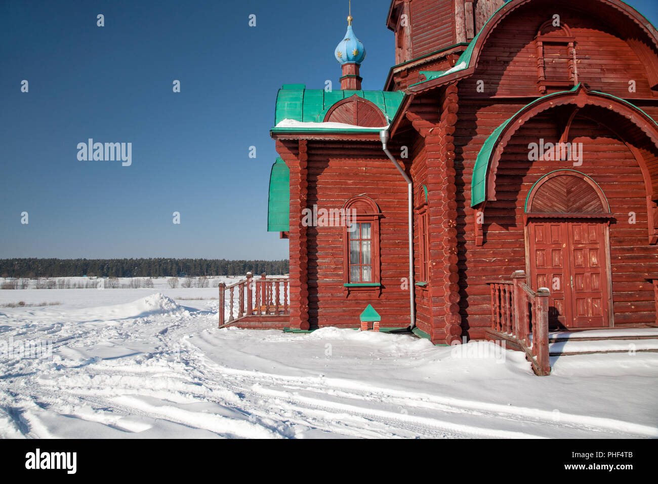 Russian orthodox church in the cold winter snowdrifts Stock Photo - Alamy