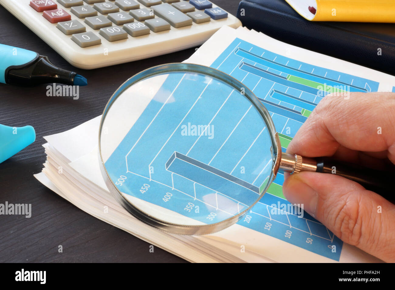 Check statistics hi-res stock photography and images - Alamy