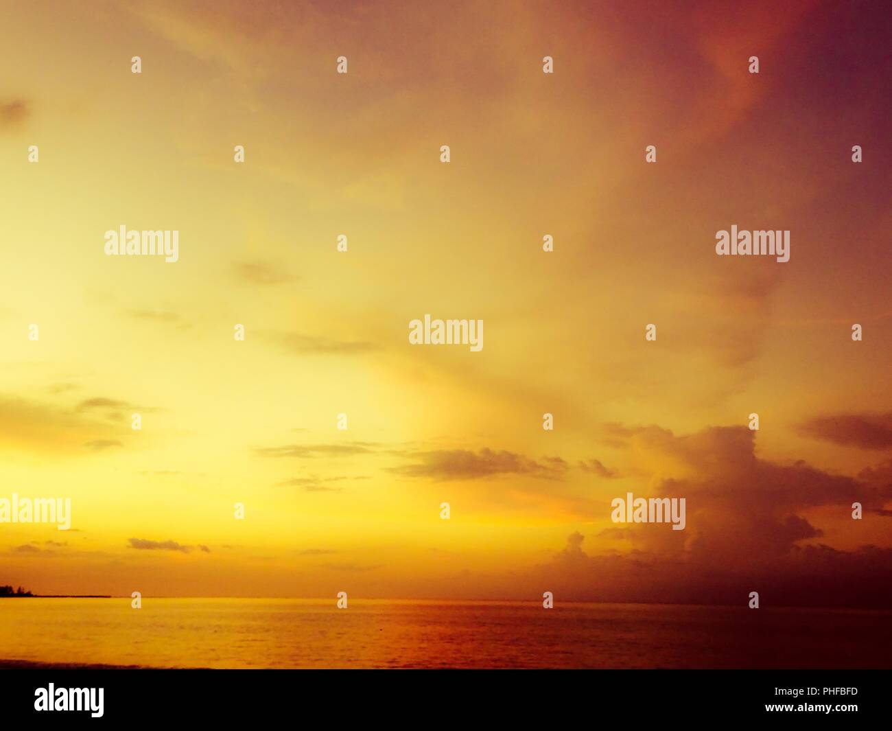 Beautiful sunrises and sunsets Stock Photo - Alamy