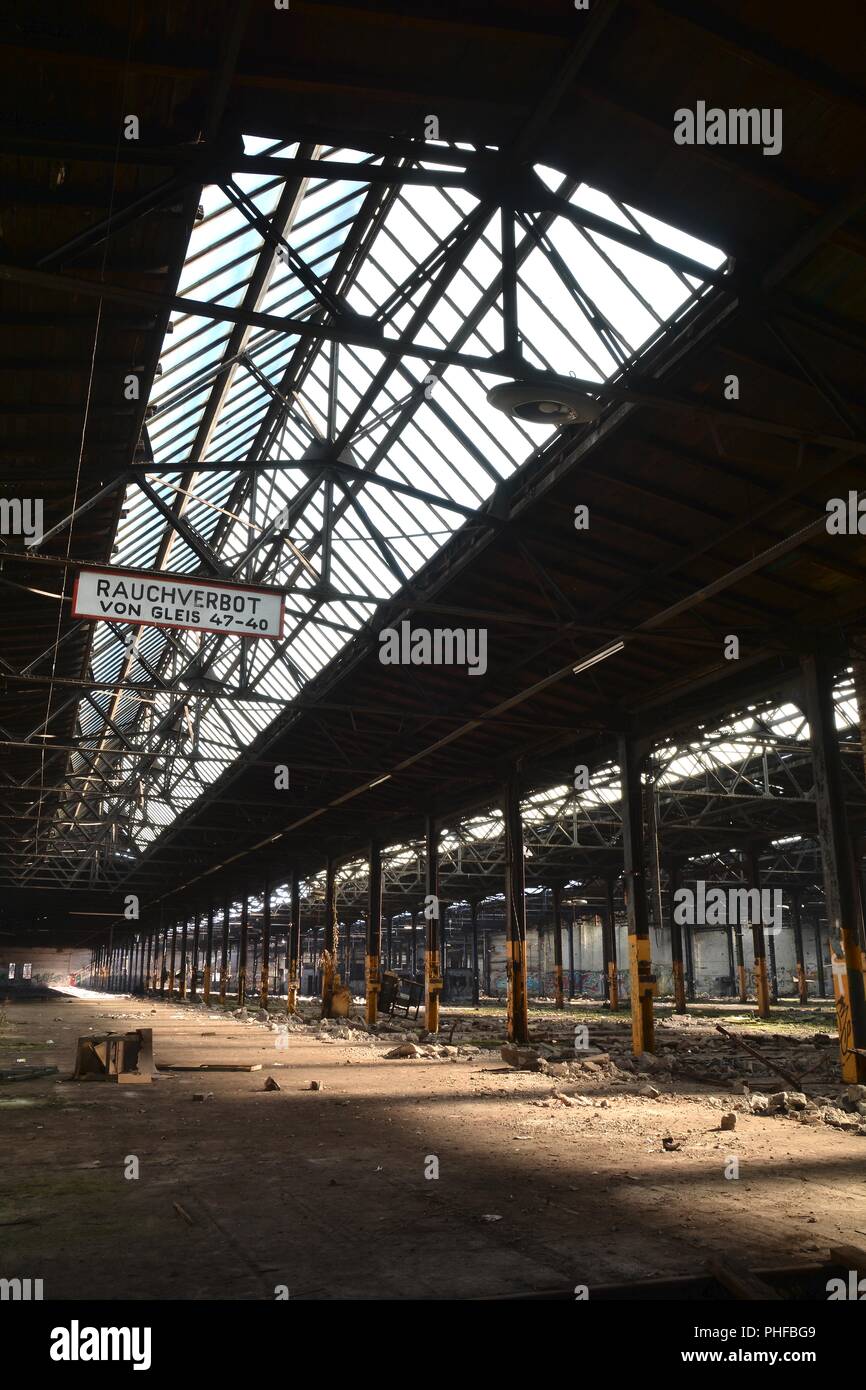 Roof factory skylights hi-res stock photography and images - Alamy