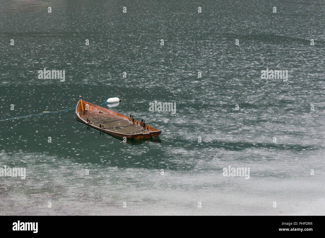 Sunken rowing boat hi-res stock photography and images - Alamy
