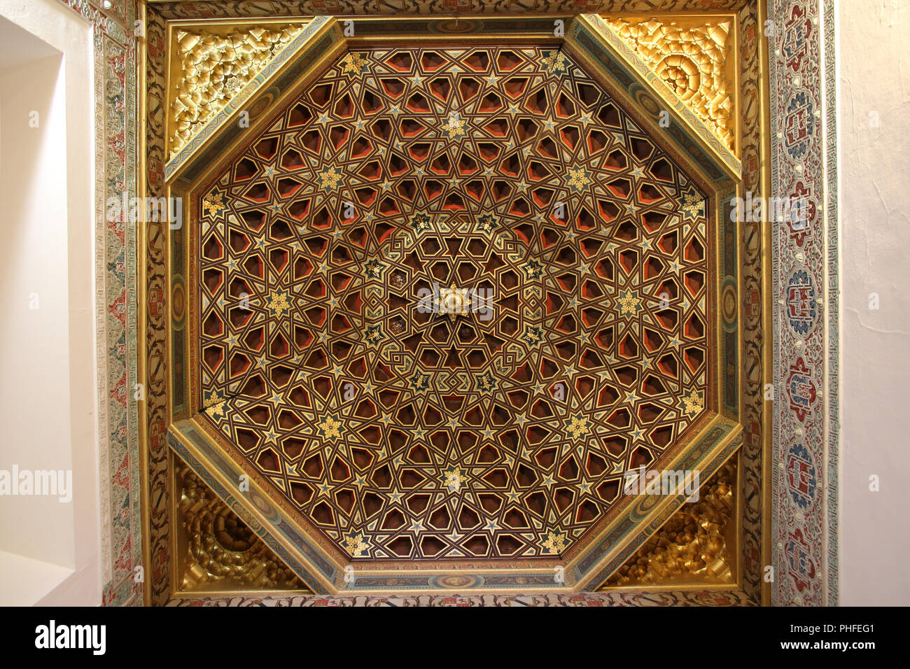 Wooden Ceiling Palace High Resolution Stock Photography and Images - Alamy