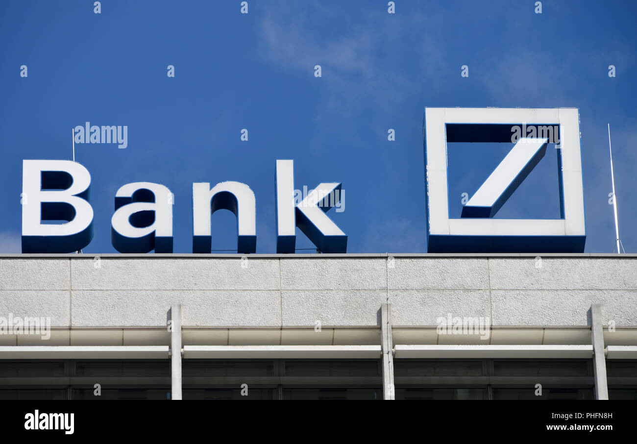 Deutsche bank filiale hi-res stock photography and images - Alamy