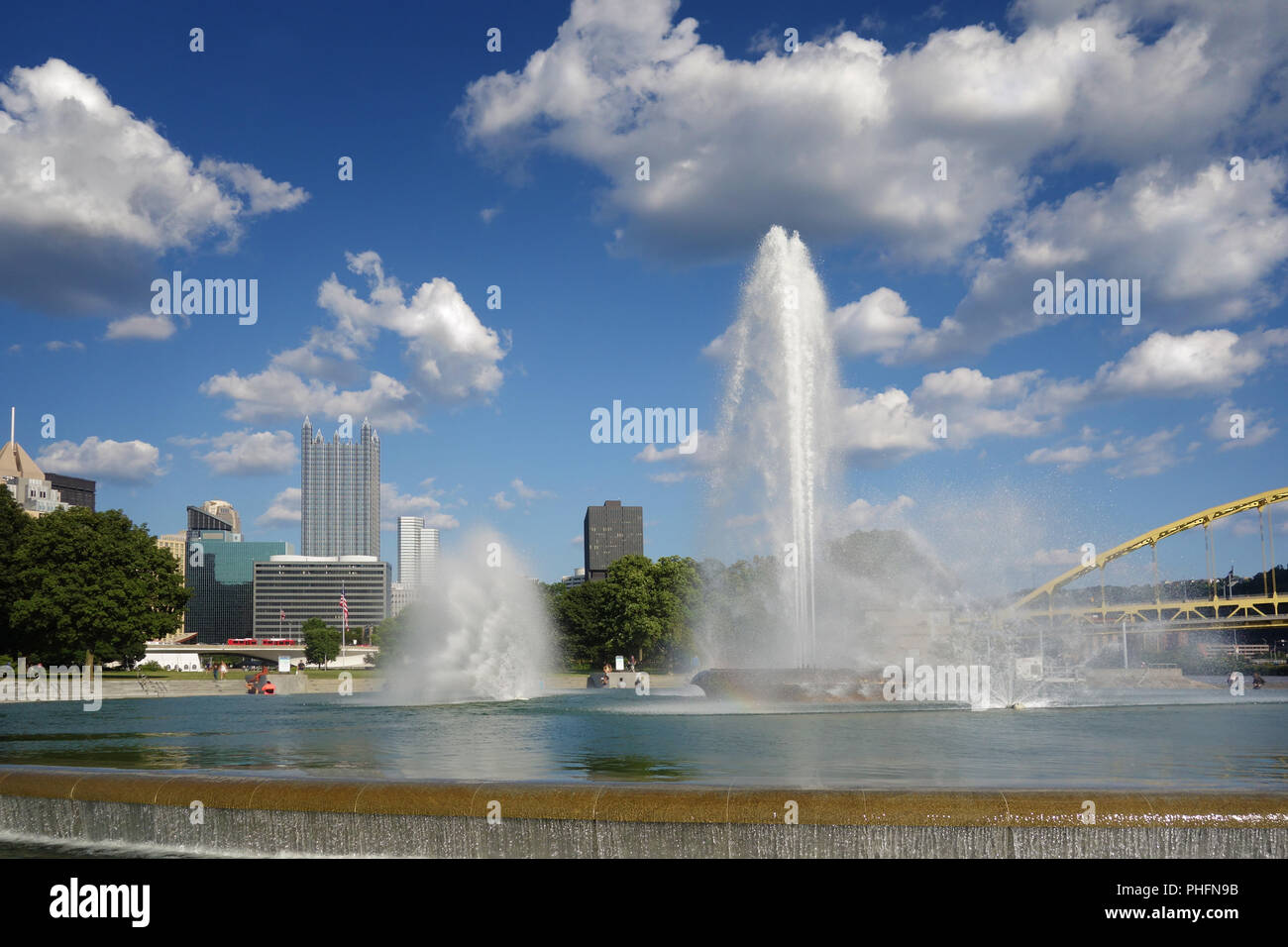 Point state park fountain hi-res stock photography and images - Alamy