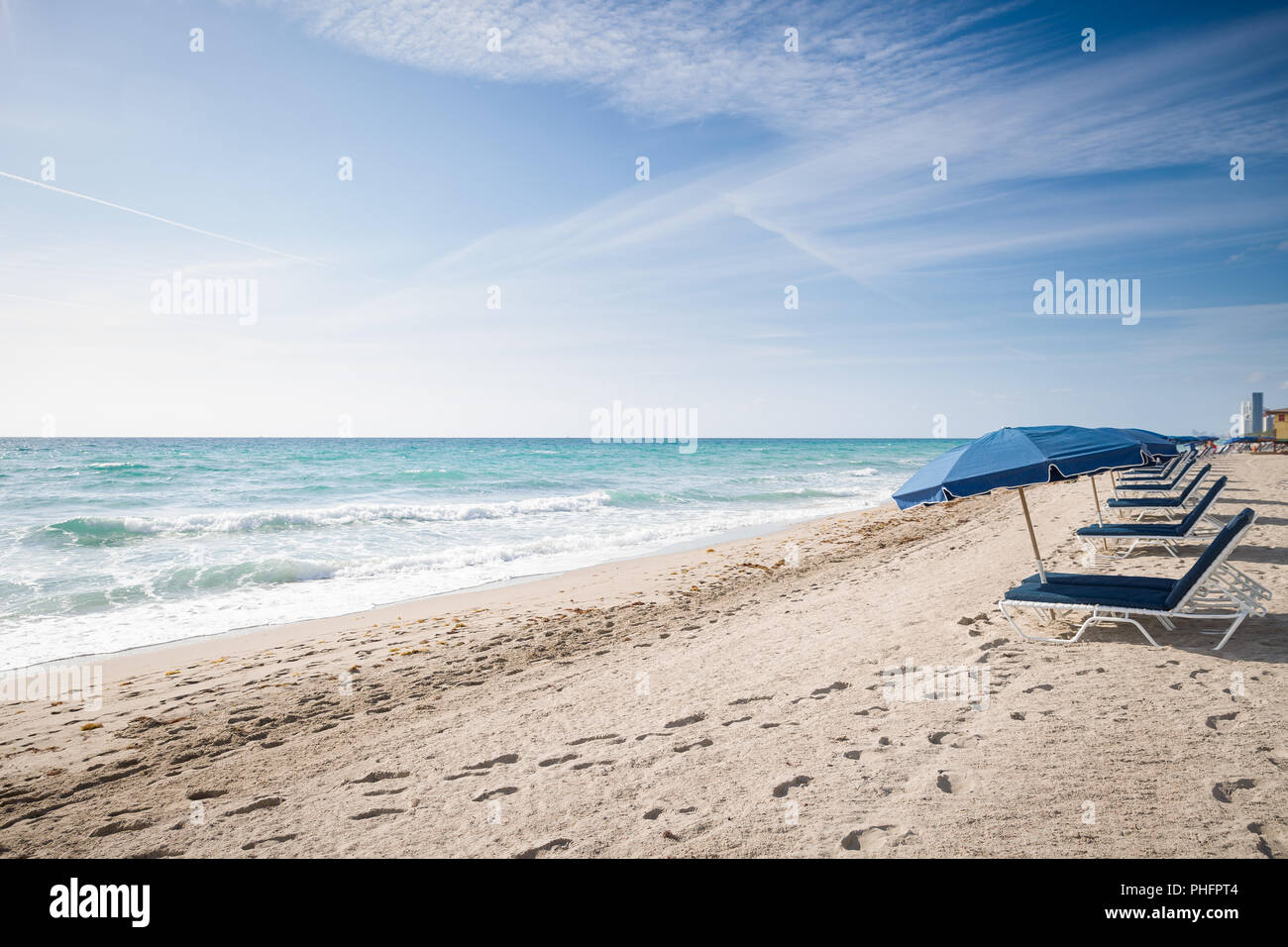Open and closed umbrellas hi-res stock photography and images - Alamy
