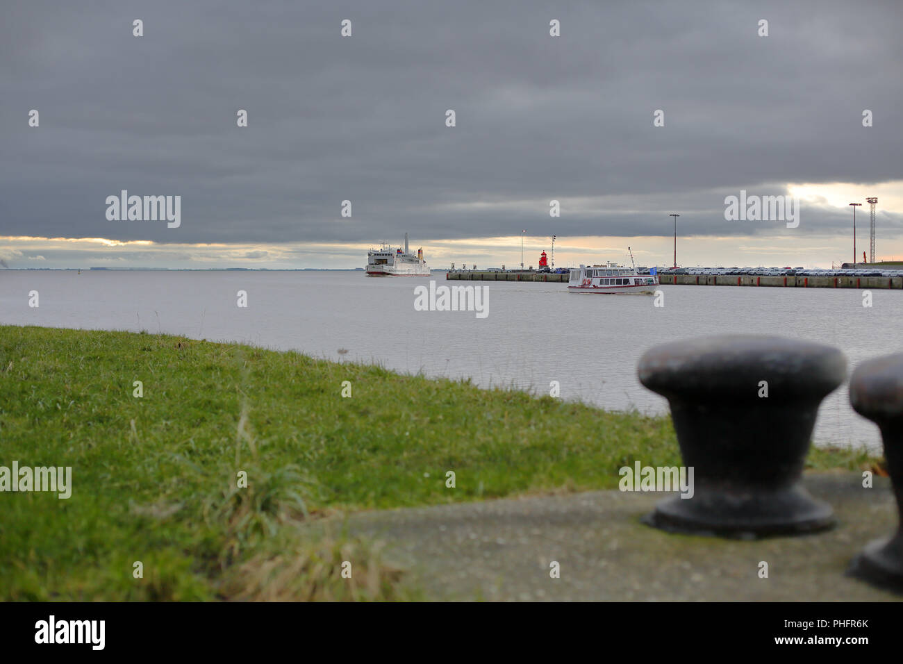 The outer harbor hi-res stock photography and images - Alamy