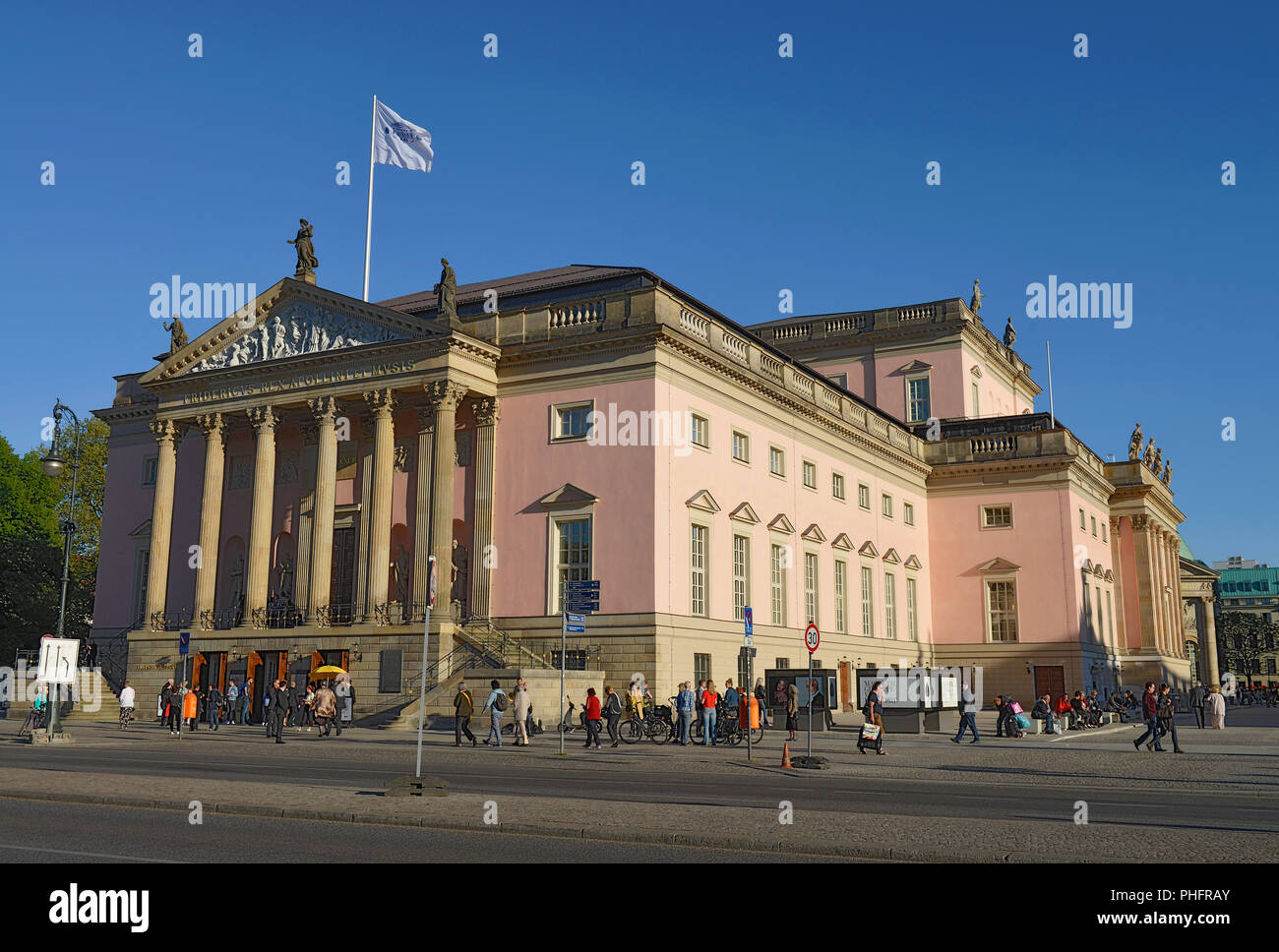 State opera under the lime trees hi-res stock photography and images ...