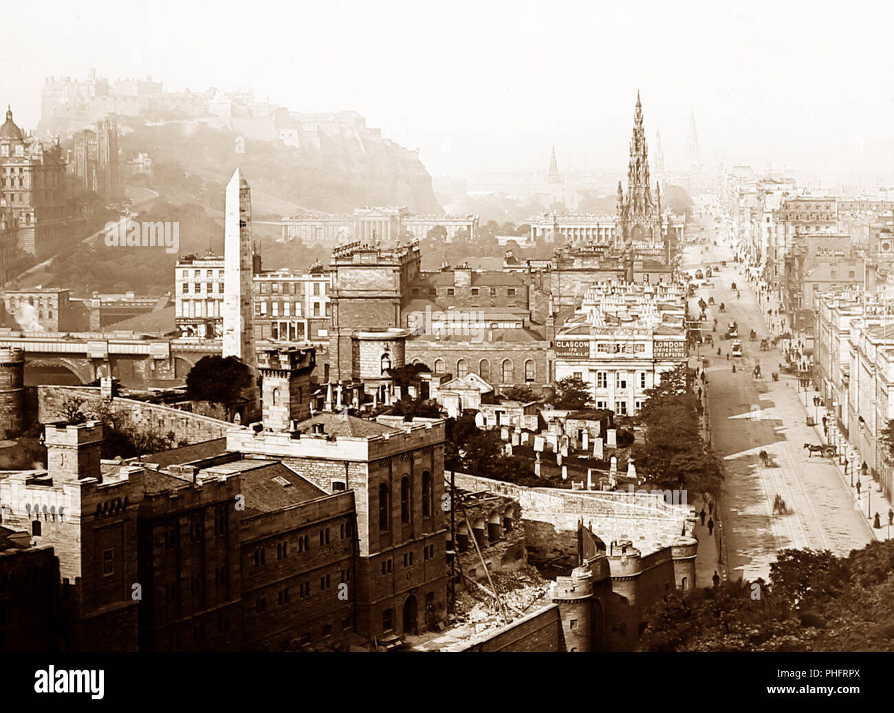 Edinburgh princes street victorian period hi-res stock photography and ...